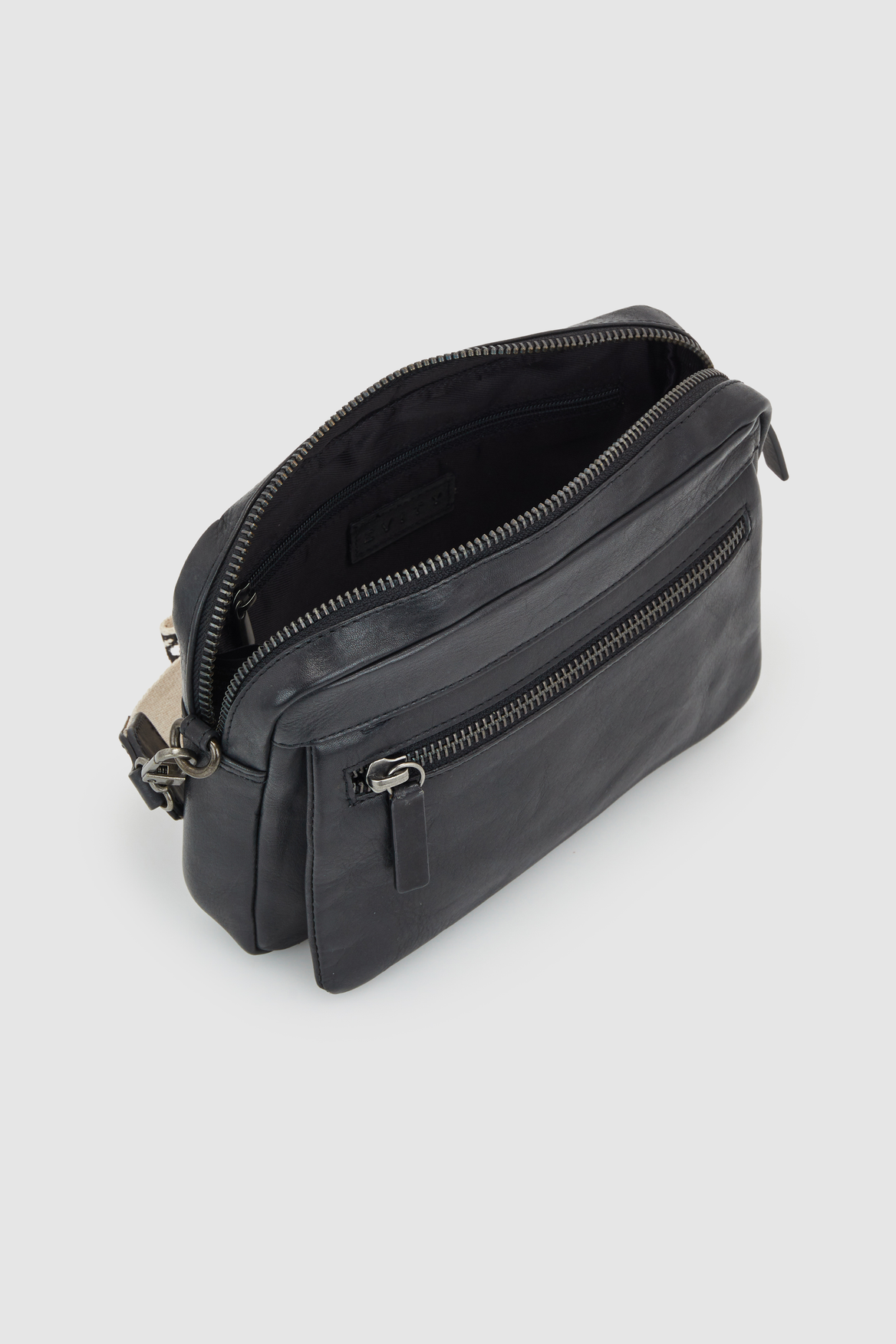 Evity Pia Leather Small Crossbody – Strandbags Australia