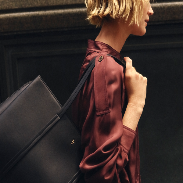 Laura Jones – Strandbags Australia