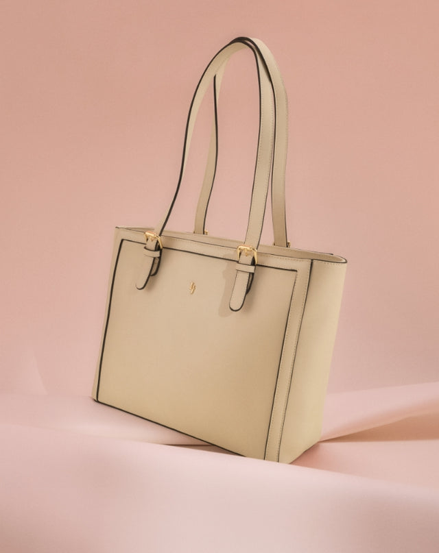 Laura Jones: Shop The Campaign – Strandbags Australia
