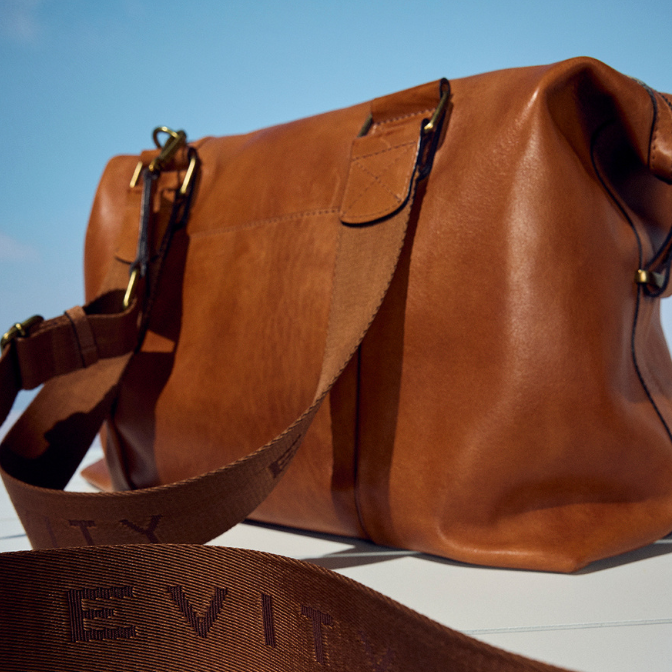 Evity Bags - Leather Handbags & more – Strandbags Australia